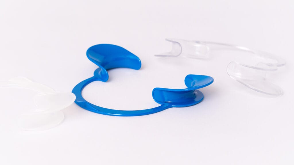 Cheek Retractor - Directa Dental